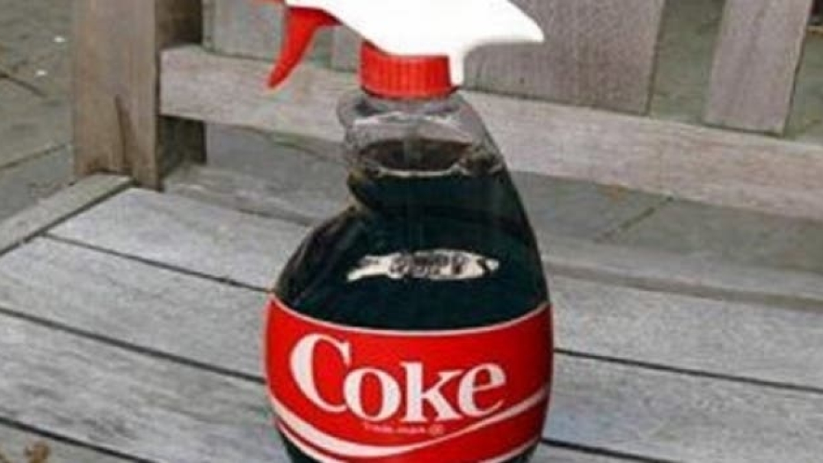20 tricks that you never imagined you could do with Coke...