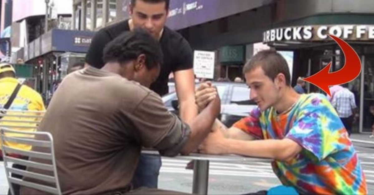 This homeless man arm wrestled to win $100... But he didn't anticipate ...