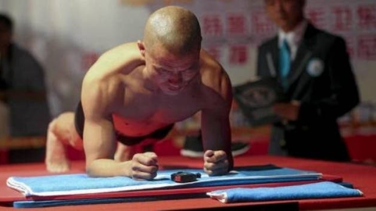 More than 8 hours: that's the new world plank record by this Chinese ...