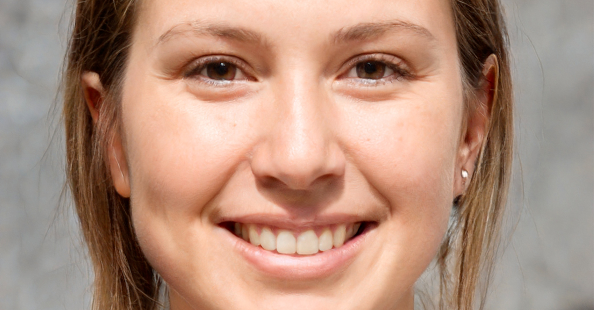 Straker Julia : Writer sur HappyFacts.co